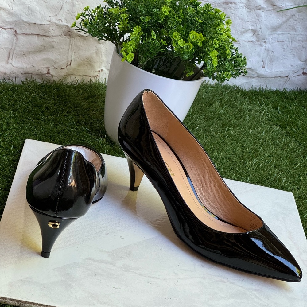 Coach Sloane Black Patent Leather Golden Logo Pumps S… - Gem